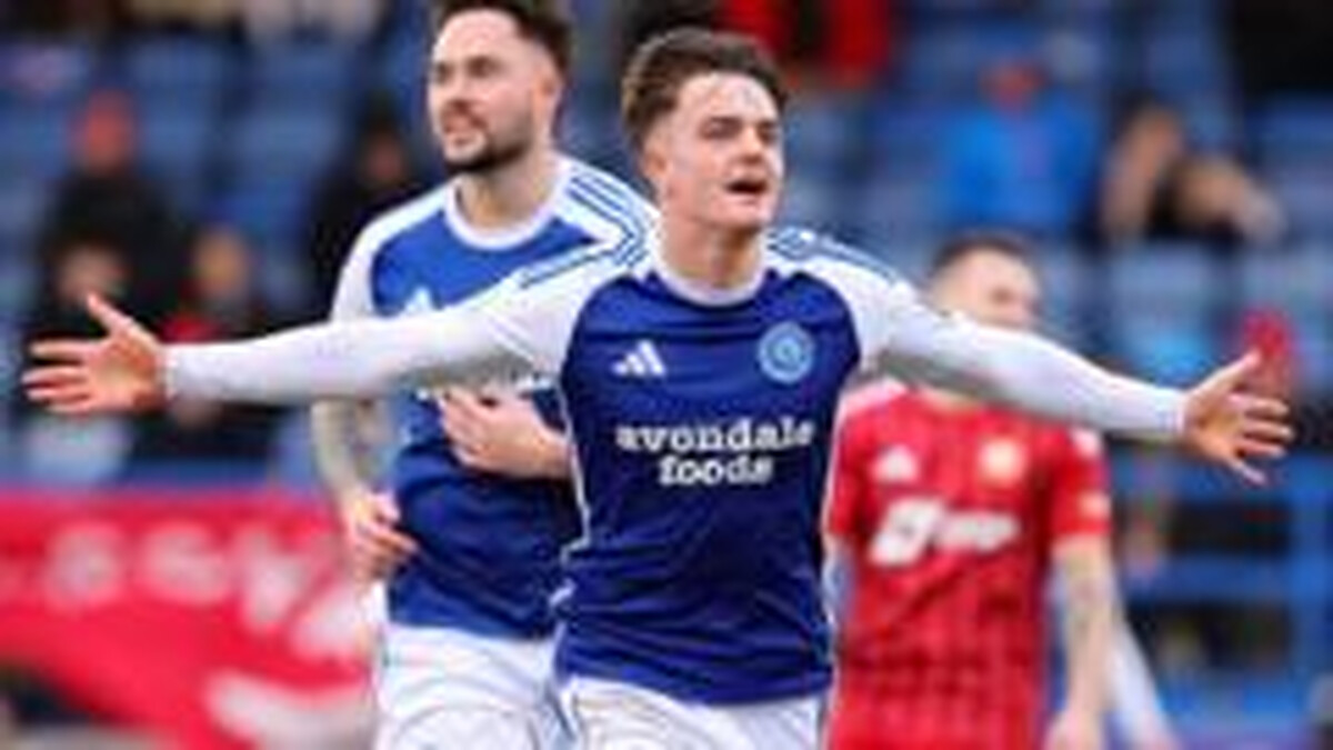 Falkirk sign teenager McGovern from Glenavon | SoccerSeer